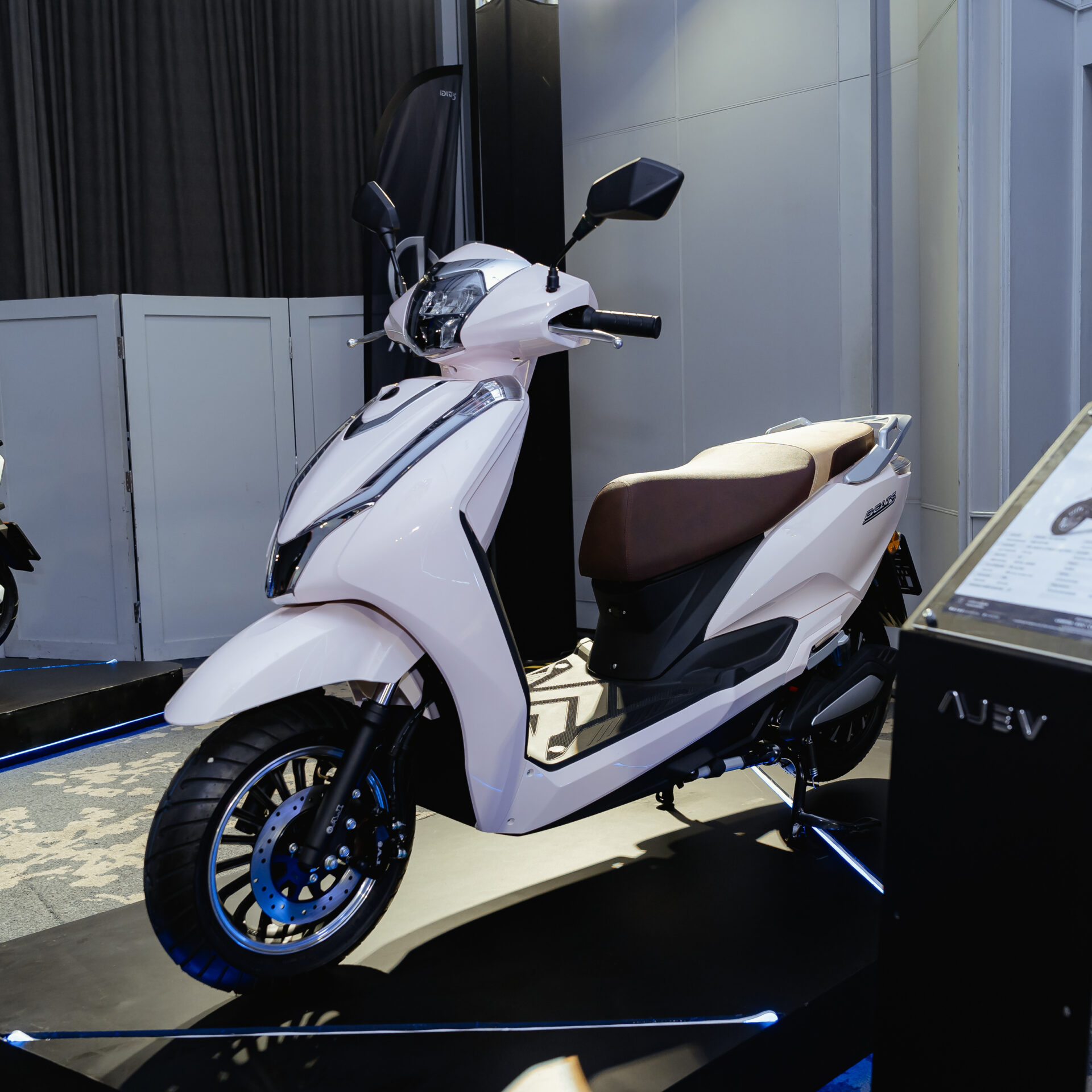 เอเจ ก้าวเข้าสู่ปีที่ 24 รุกหนัก ธุรกิจมอเตอร์ไซค์ไฟฟ้า เปิดโลกอนาคตกับ ...